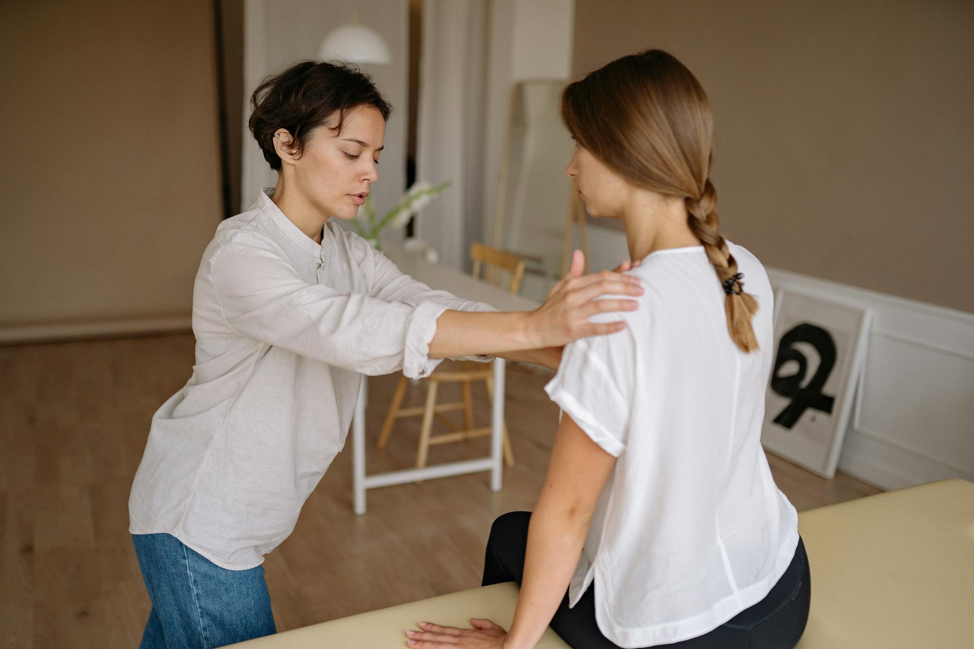 How Chiropractic Adjustments Help with Shoulder Pain - PhysioChiroWellness